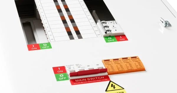 FuseBox | Three Phase Circuit / Distribution Boards